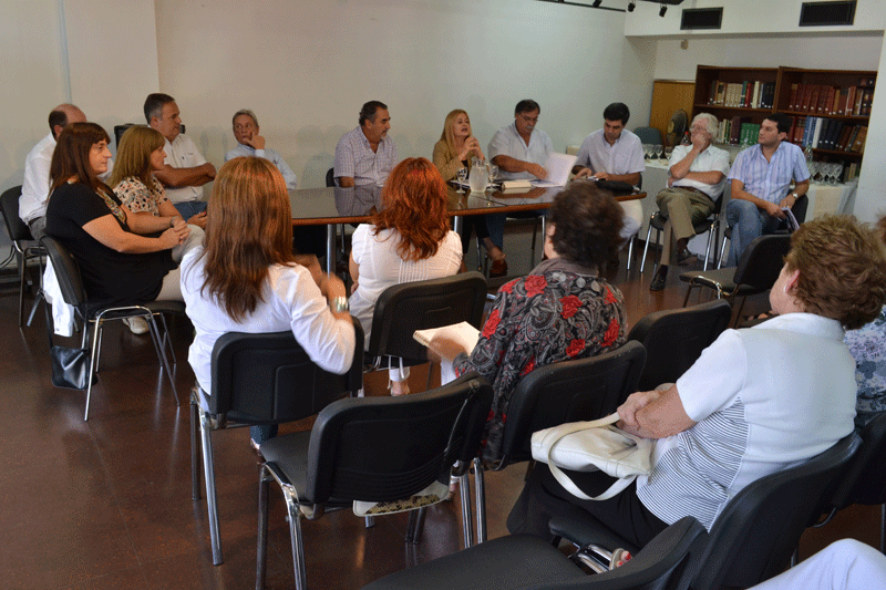 REUNION CON LAS NUEVAS AUTORIDADES DE CAFAR | El Comprimido